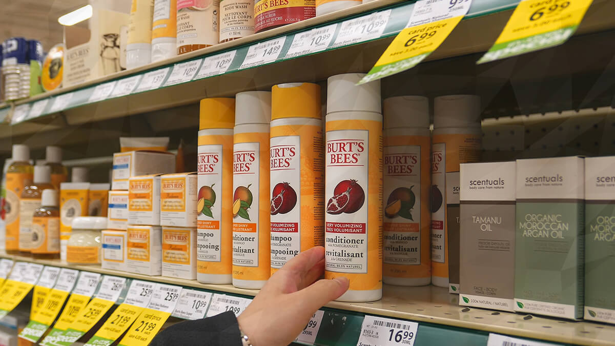 ‘Highly Synthetic’: Class Action Says Burt’s Bees ‘Natural’ Dog ... ‘Highly Synthetic’: Class Action Says Burt’s Bees ‘Natural’ Dog ...